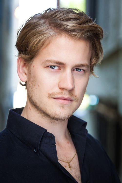 Gavin Stenhouse | 9-1-1 Wiki | Fandom