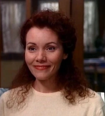 Suzanne Steele | 90210 Wiki | Fandom