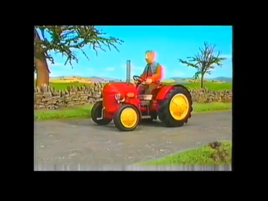 Little Red Tractor | 90s Cartoons Wiki | Fandom