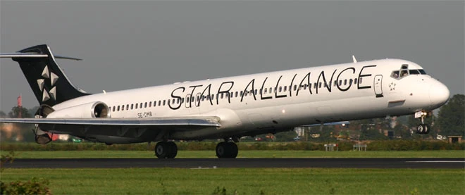 McDonnell Douglas MD-80 | Aircraft Wiki | Fandom