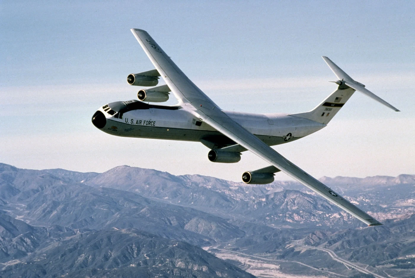 Lockheed C-141 Starlifter | Aircraft Wiki | FANDOM powered by Wikia