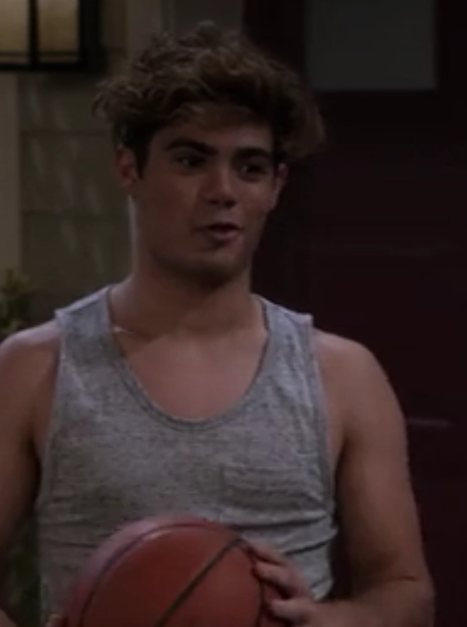 Lucas Mendoza | Alexa & Katie Wiki | Fandom