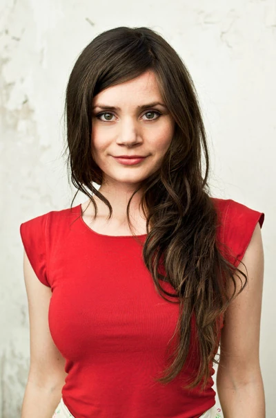 Joyce Ilg | Alles was zählt Wiki | FANDOM powered by Wikia