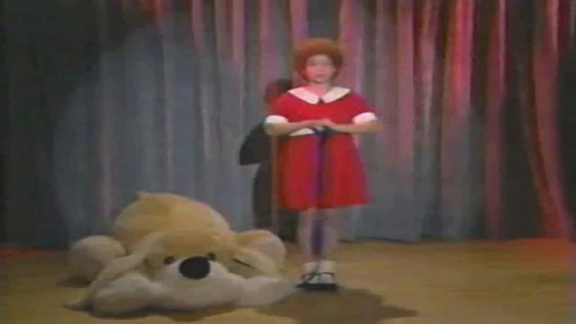 Little Orphan Annie | This is All That Wiki | Fandom