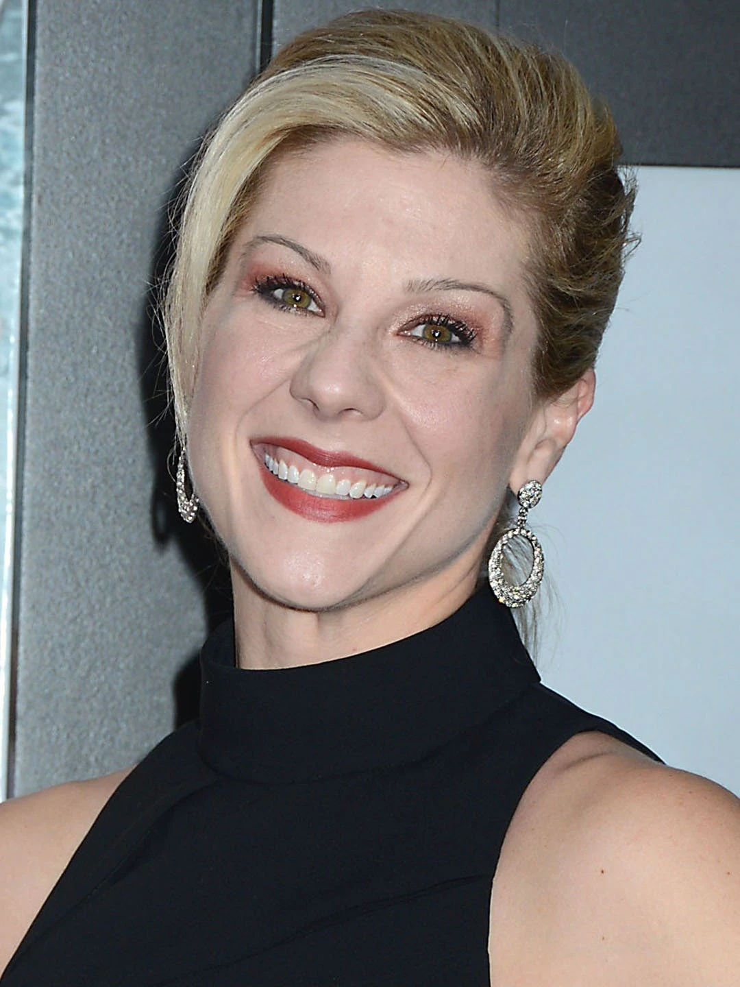 Stephanie Kurtzuba | Annie Wiki | Fandom