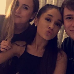 Doug Middlebrook/Gallery | Ariana Grande Wiki | Fandom
