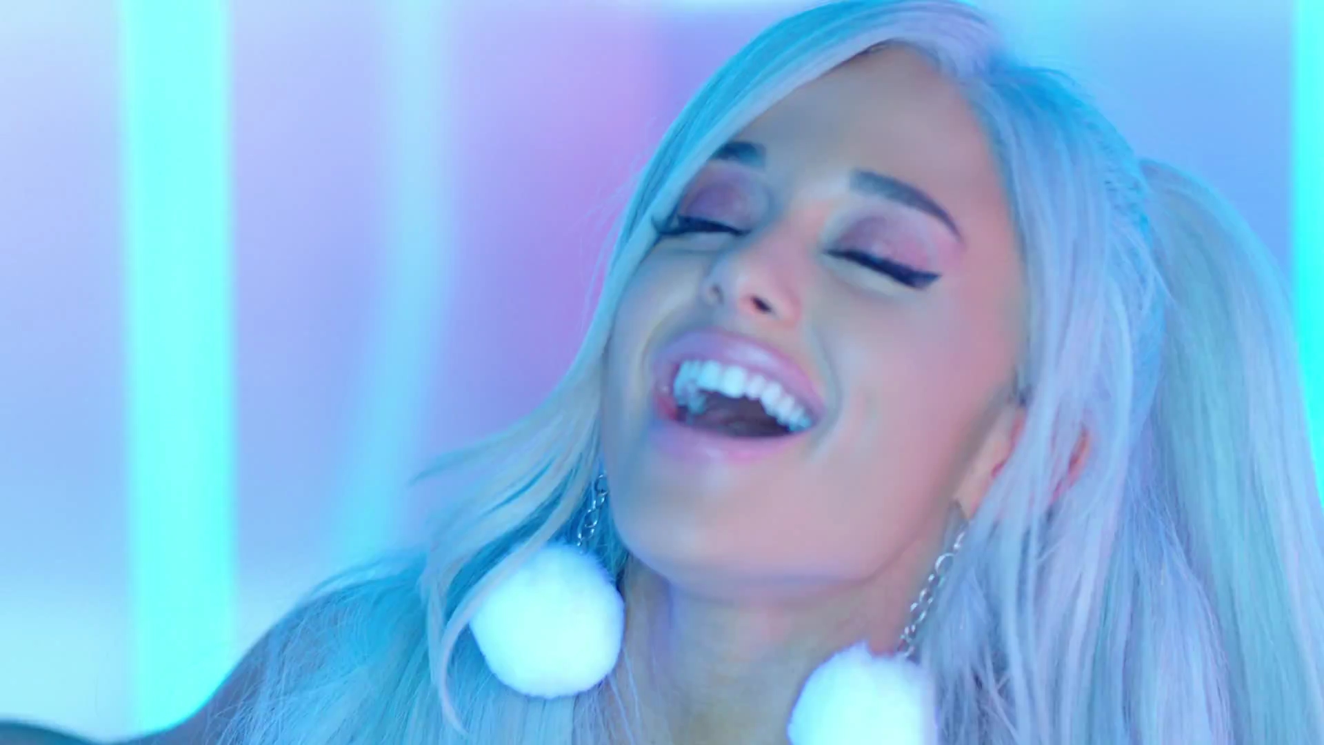 Image Ariana Grande Focus Mv Screencaps 73 Ariana Grande Wiki Fandom Powered By Wikia