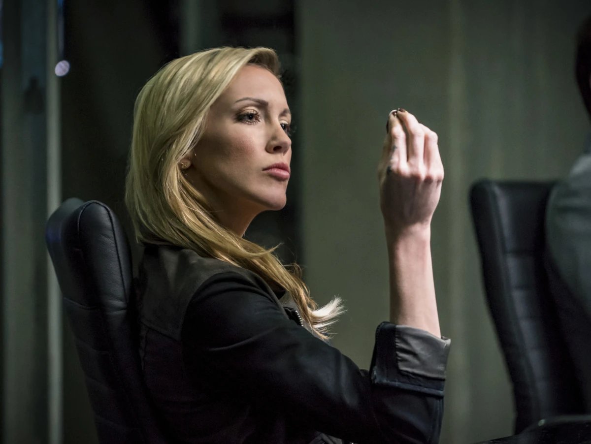Laurel Lance (Terre 2) | Wiki ARROW France | FANDOM powered by Wikia