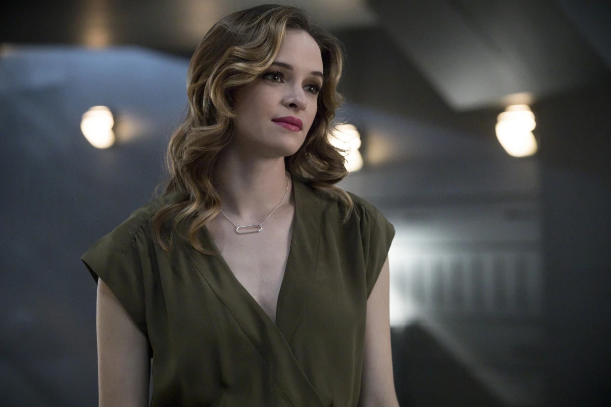 Caitlin Snow | Wiki ARROW France | FANDOM powered by Wikia