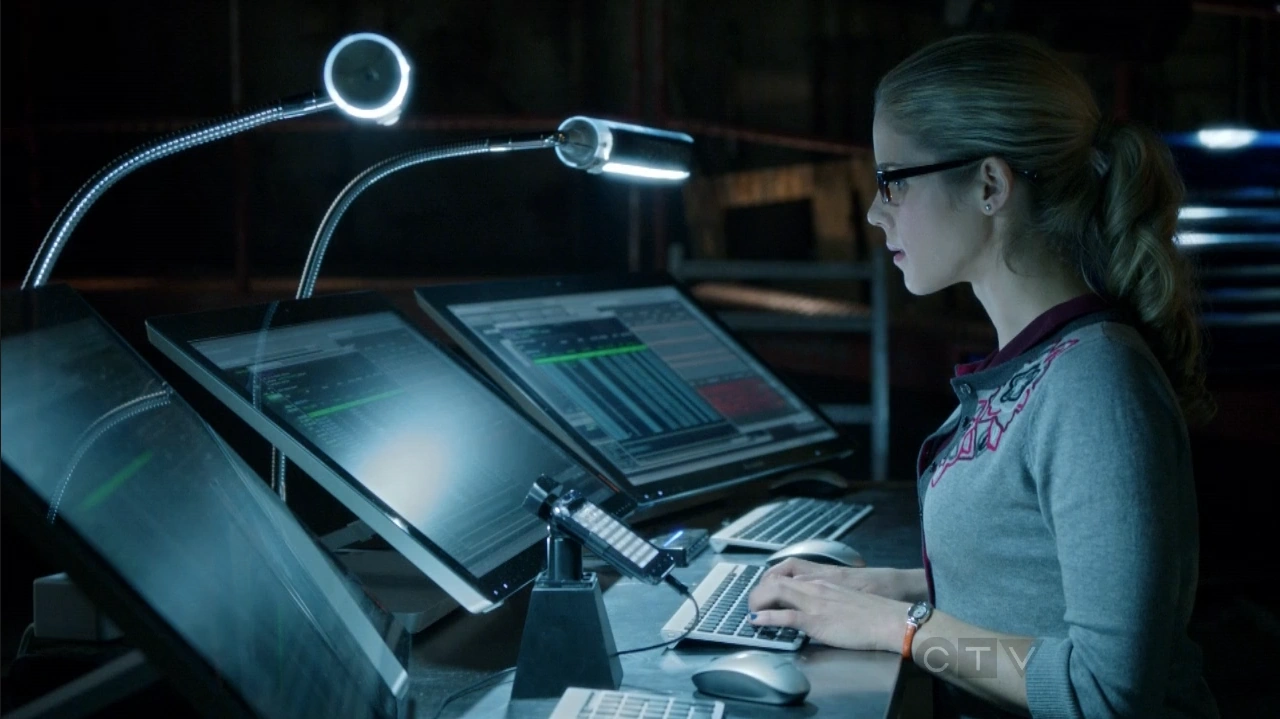 Felicity Smoak | Arrowwersum | FANDOM powered by Wikia