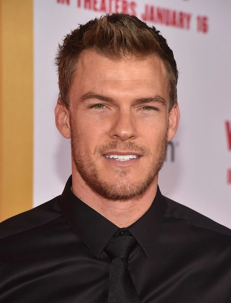 Alan Ritchson | Arrowverse Wiki | Fandom
