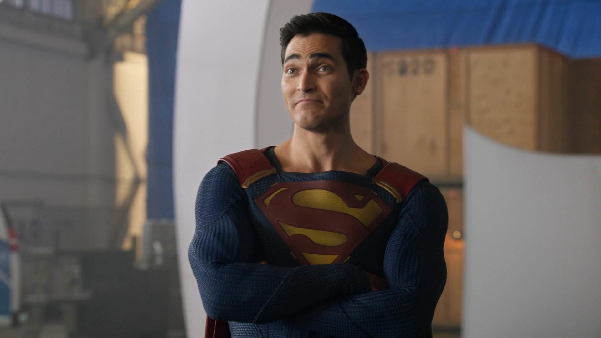 Superman suit (Earth-Prime) | Arrowverse Wiki | Fandom