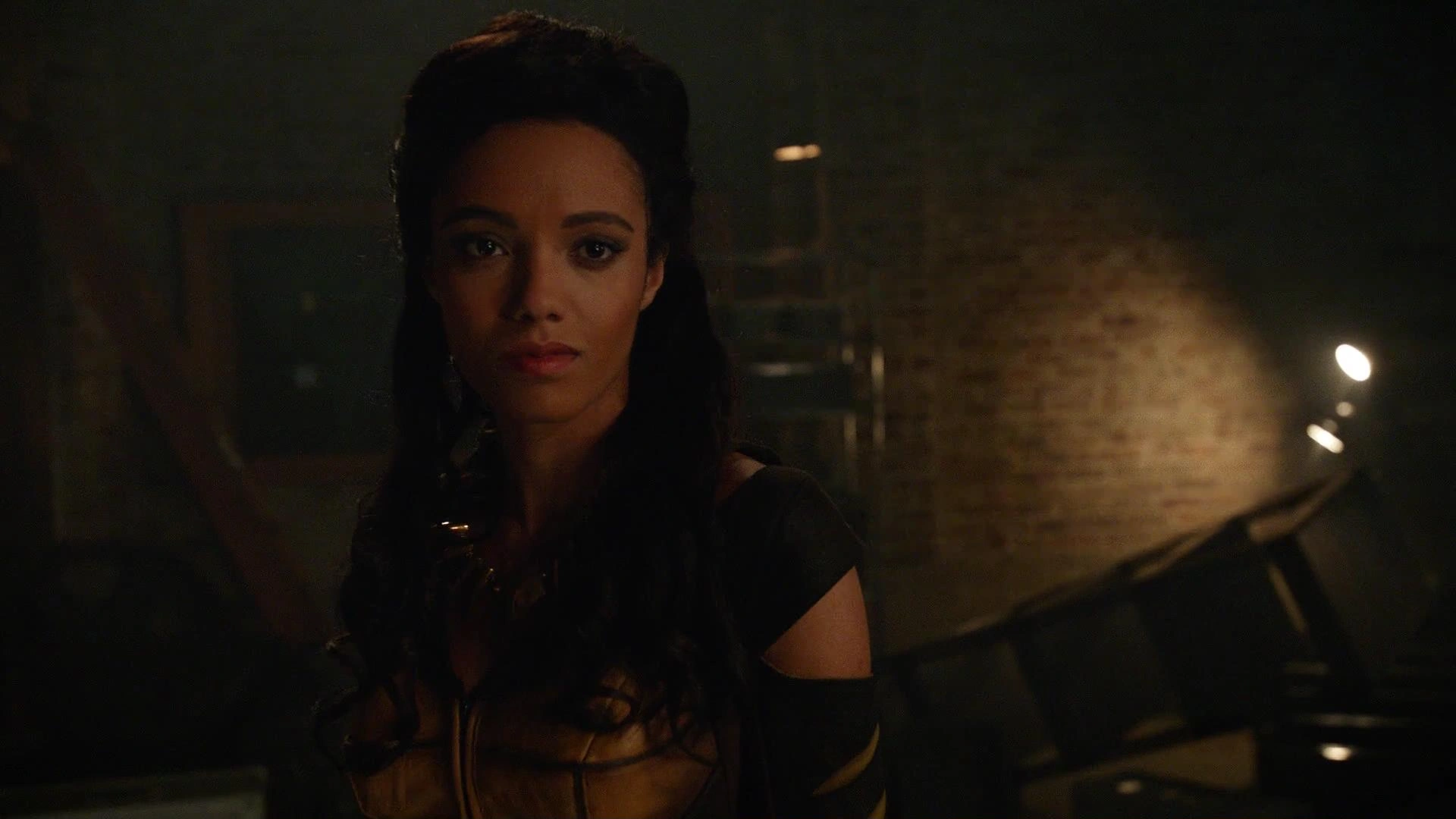 Vixen suit (Amaya Jiwe) | Arrowverse Wiki | Fandom
