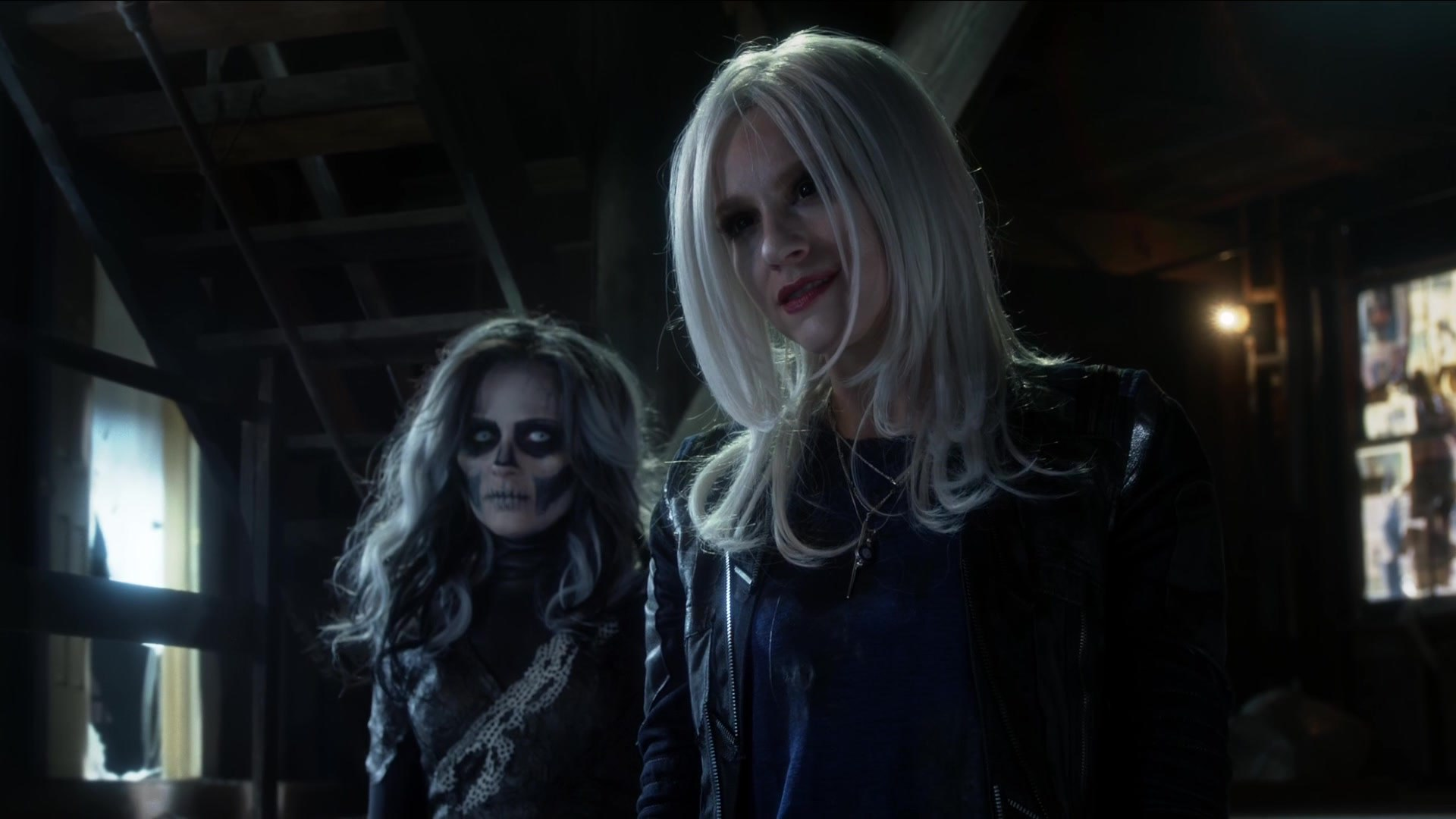 Image - Livewire and Silver Banshee.png | Arrowverse Wiki | FANDOM ...