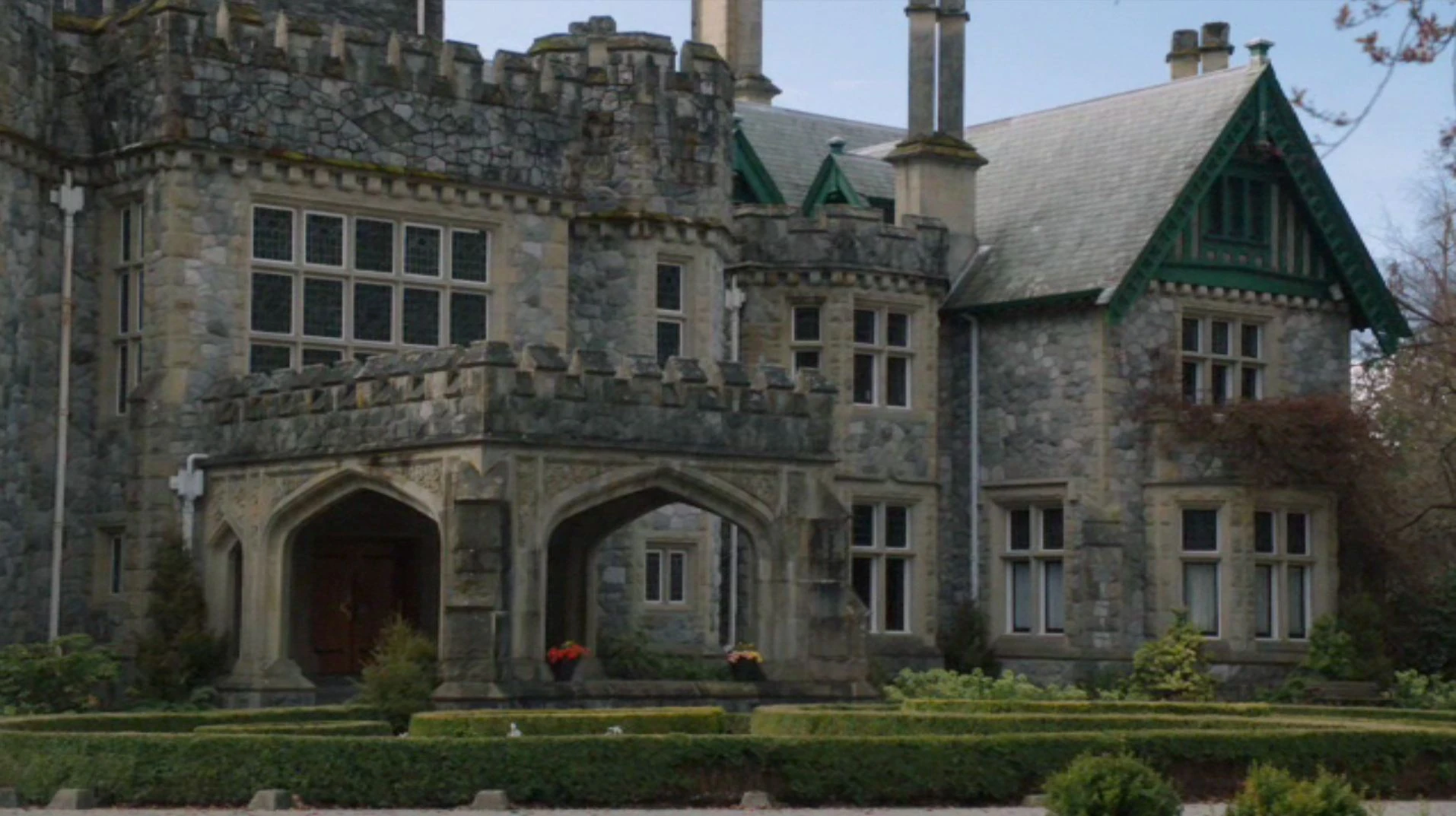 Queen Mansion | Arrow wiki | FANDOM powered by Wikia
