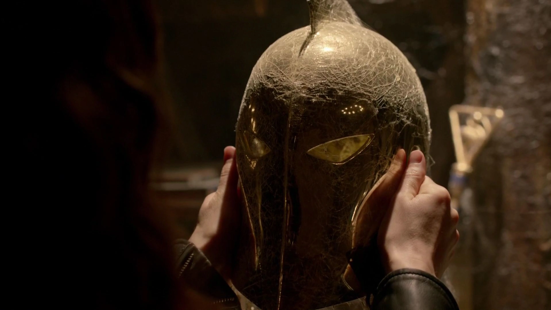 Golden helmet | Arrowverse Wiki | Fandom