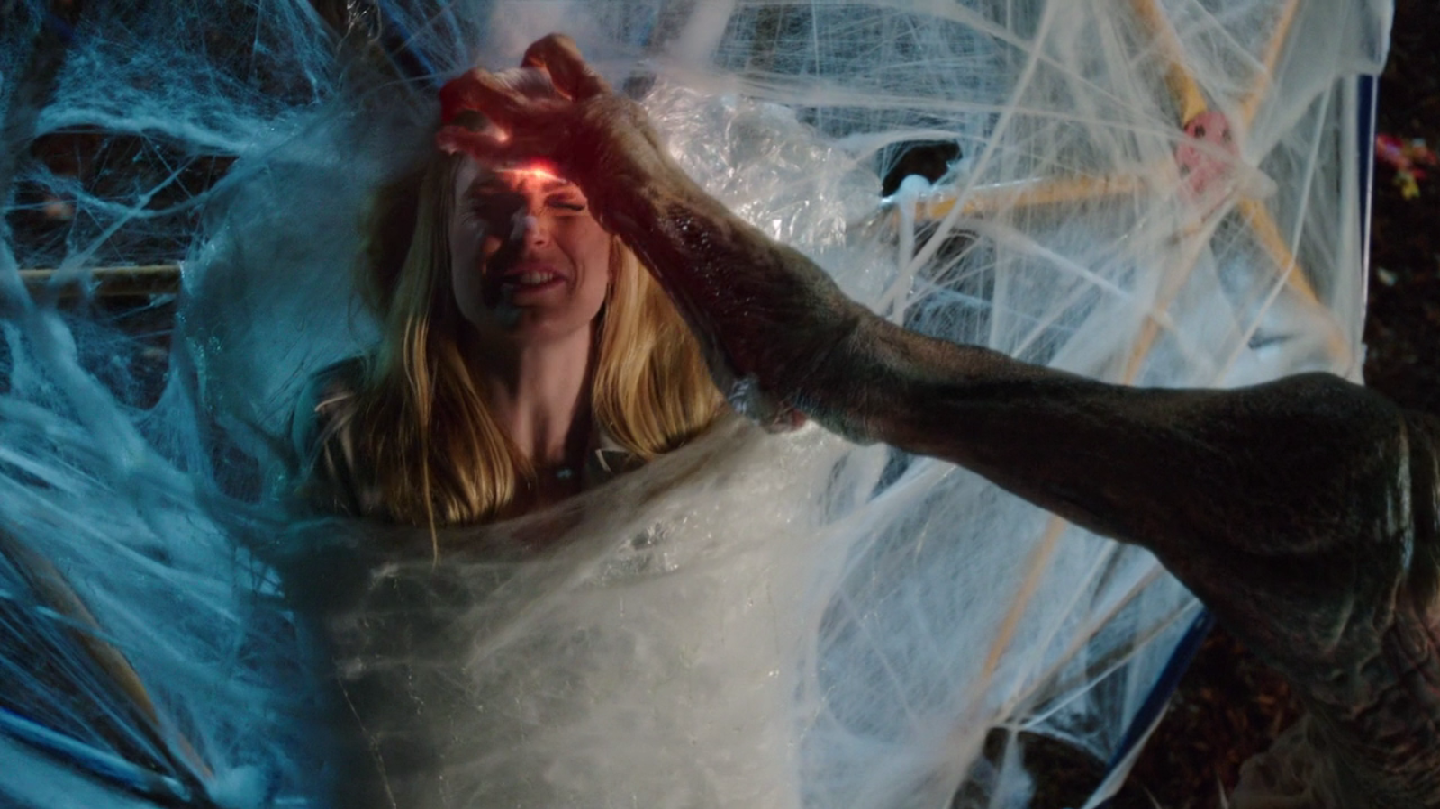Image Dominator Queen Reads The Mind Of Sara Lancepng Arrowverse Wiki Fandom Powered By Wikia