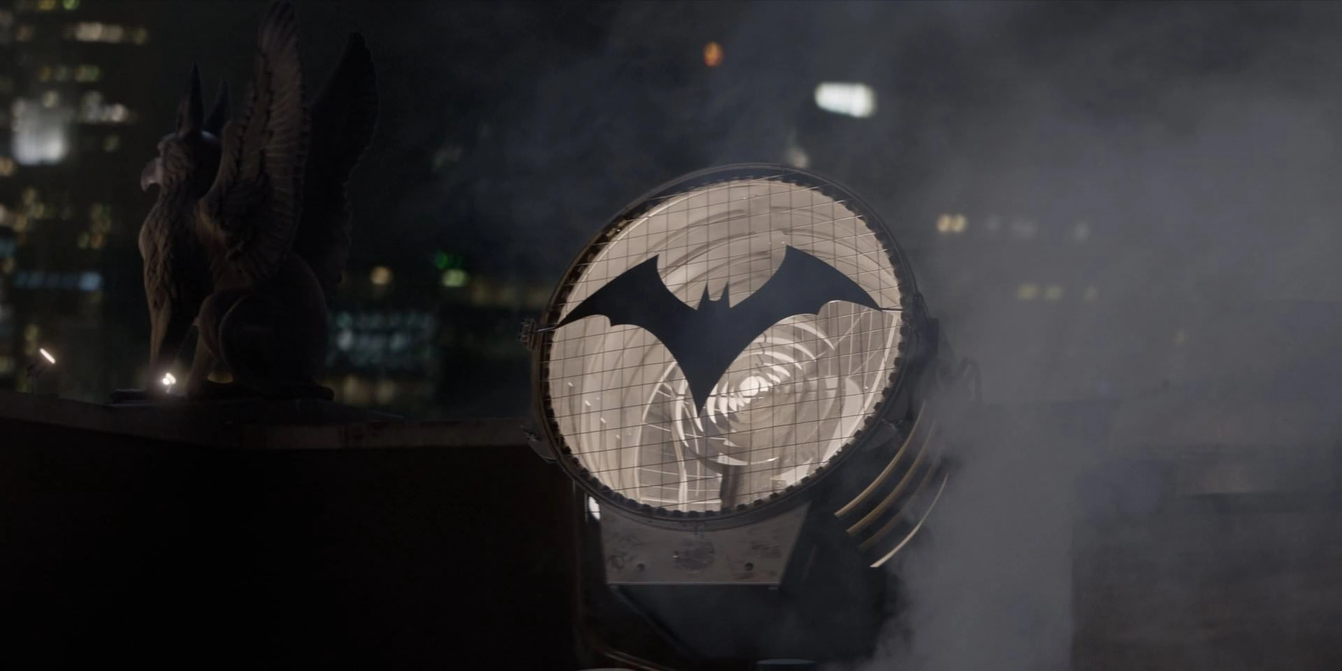 Bat-Signal (Earth-Prime) | Arrowverse Wiki | Fandom