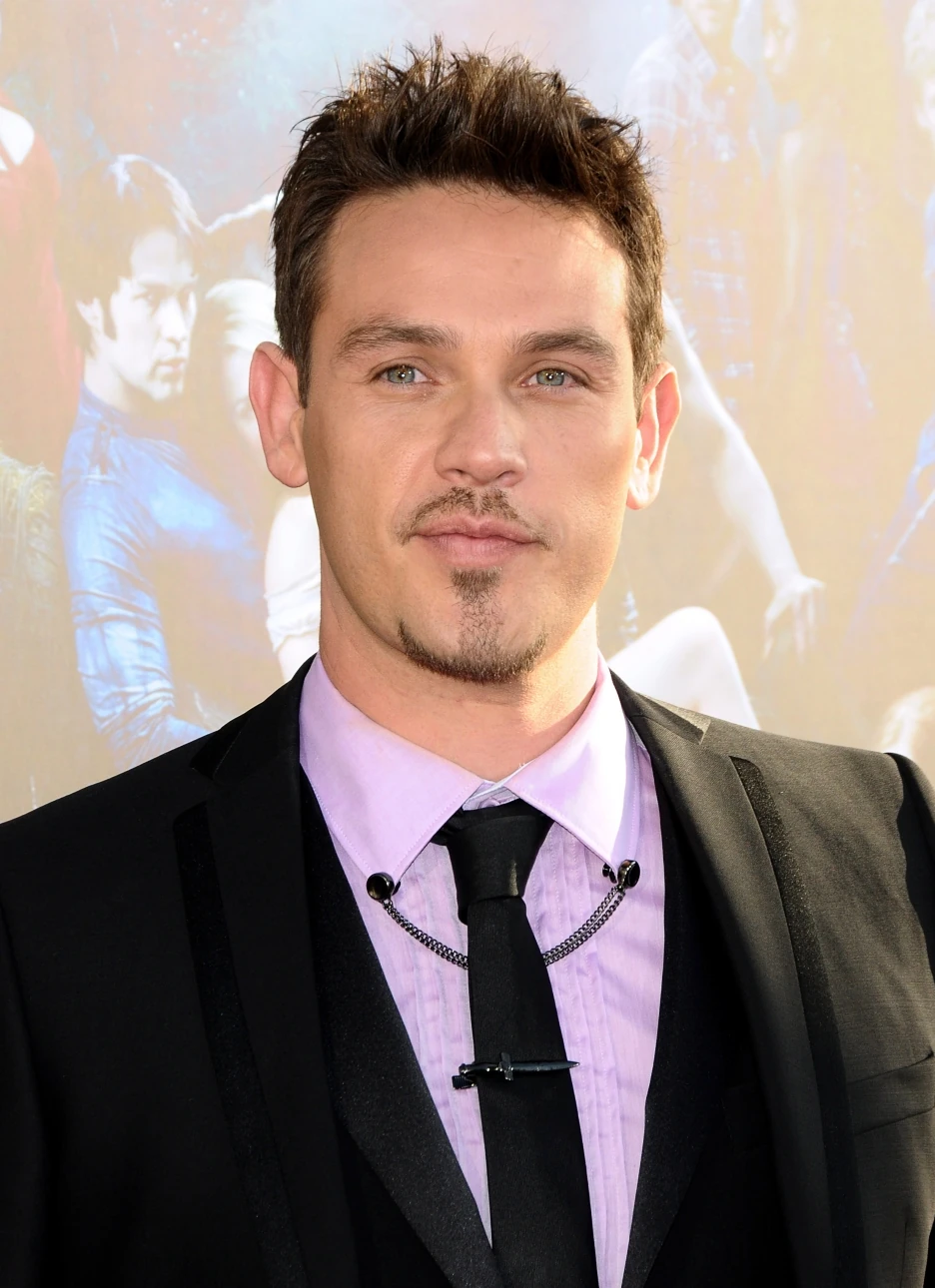 Kevin Alejandro | Arrow wiki | Fandom