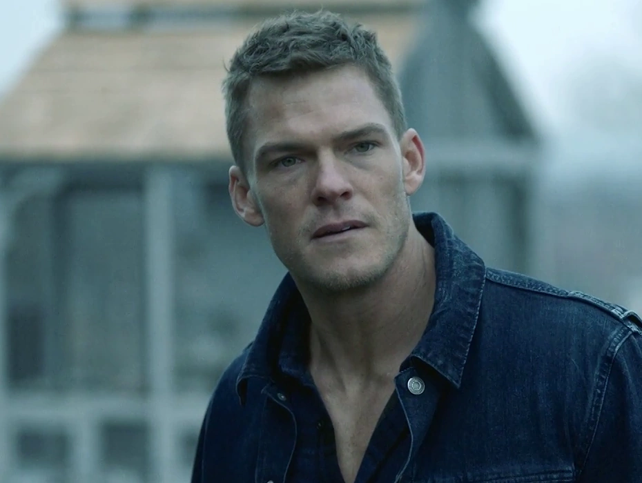 Hank Hall | Wiki Arrowverso | Fandom