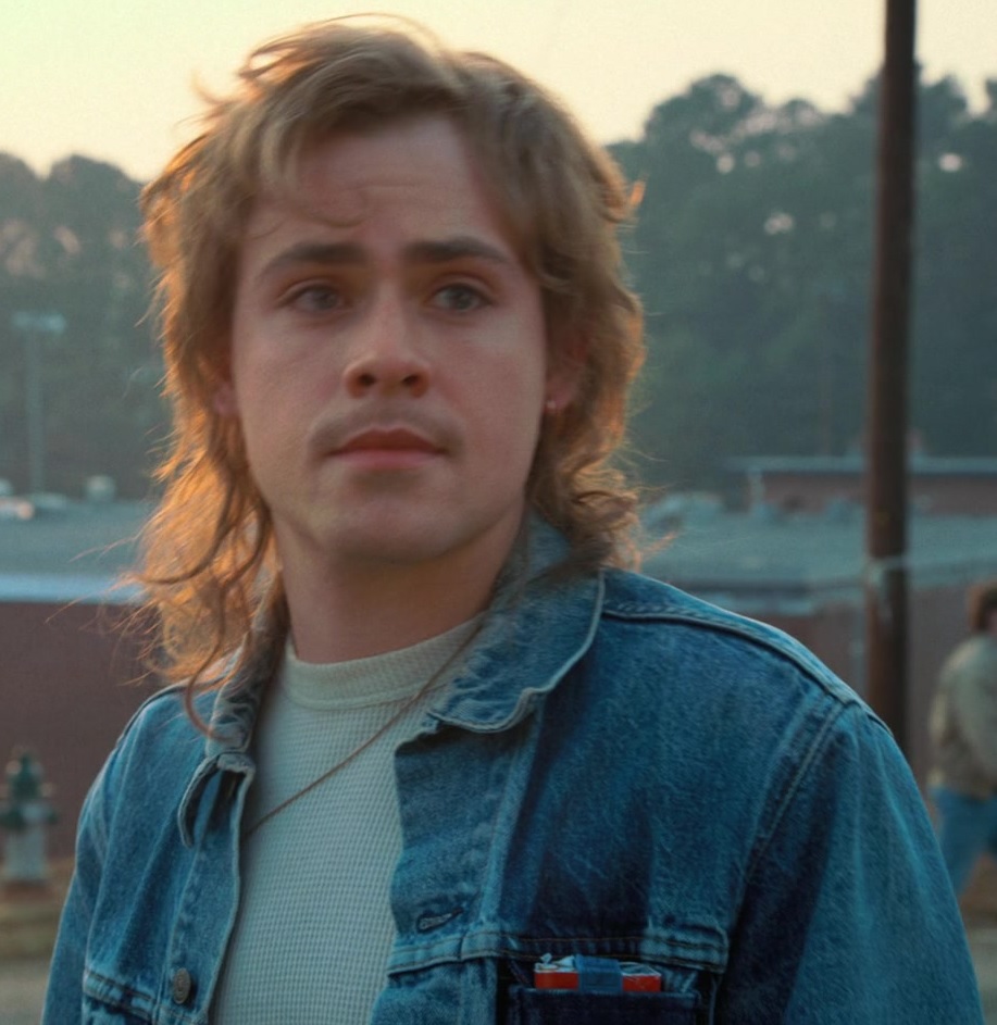 Image Dacre Montgomery As Billy Hargrove S02e01 Film And