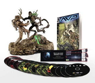 Alien vs. Predator: The Ultimate Showdown DVD Collector's Set ...