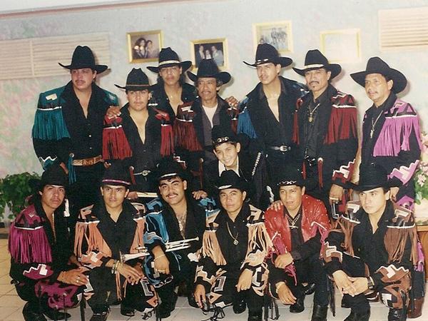 Banda R 15 Wikibanda Fandom Powered By Wikia 