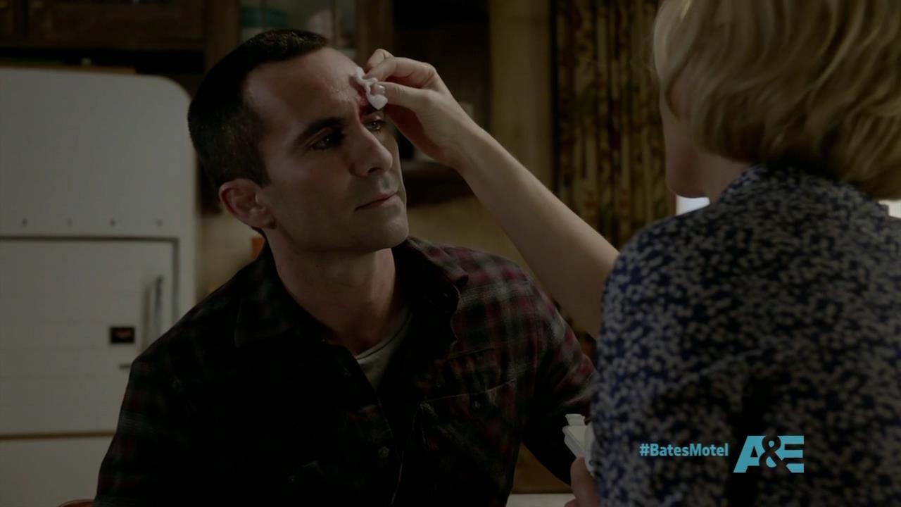 Image - Norma-and-Romero-2x05-alex-romero-and-norma-bates-36886830-1280 ... Image - Norma-and-Romero-2x05-alex-romero-and-norma-bates-36886830-1280 ...
