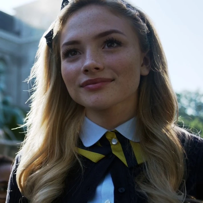 Silver St. Cloud (Gotham) | Batpedia | Fandom