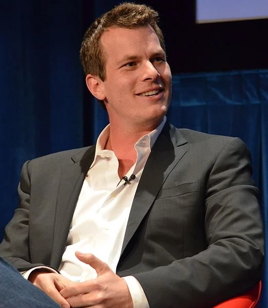 Imagen - 523px-Jonathan Nolan 2 cropped.jpg | Batpedia | FANDOM powered ...