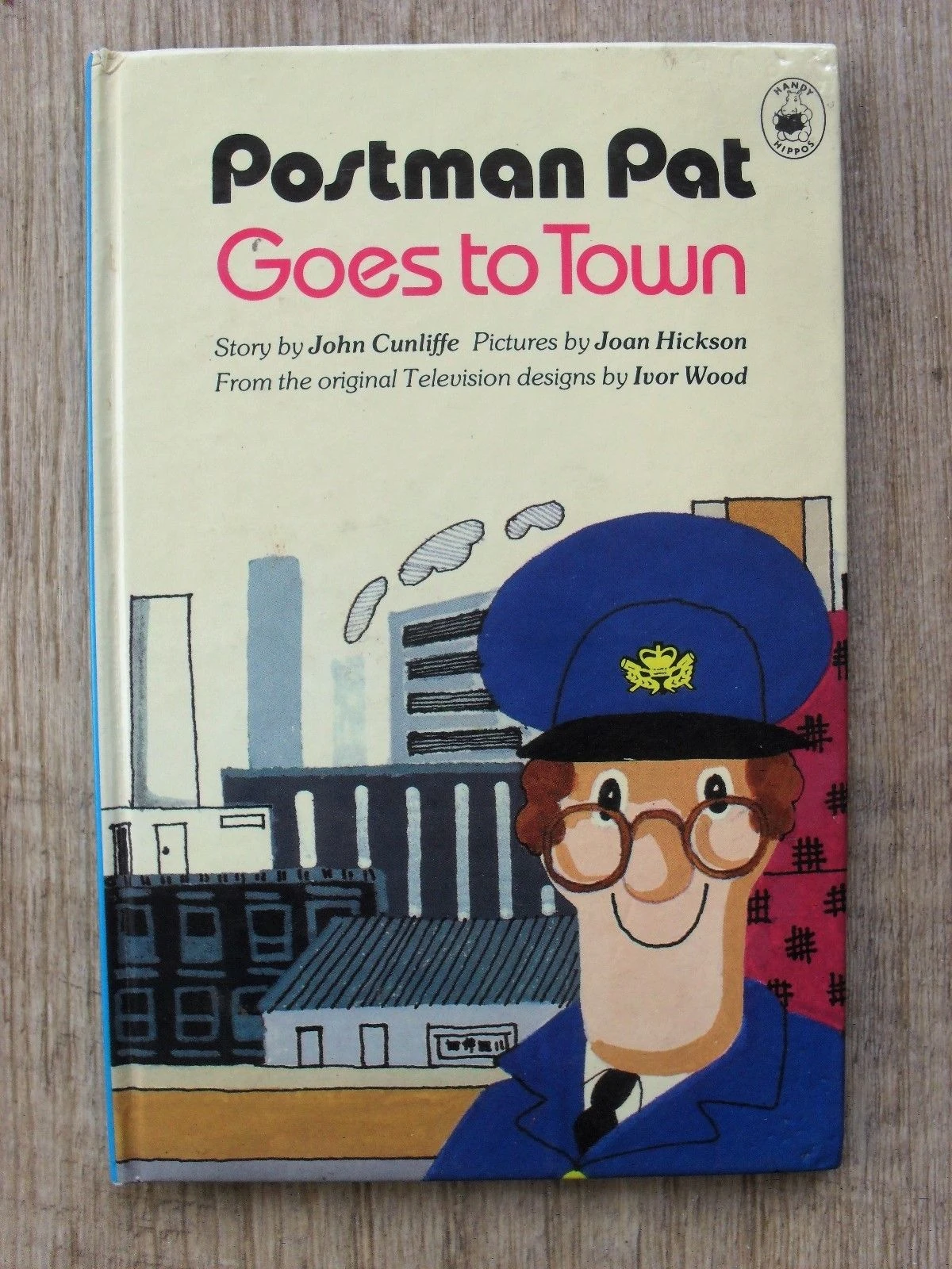 Postman Pat Goes to Town | BBC Video (UK) Wiki | Fandom