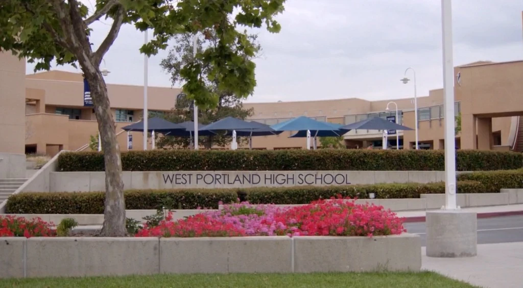 West Portland High School | Best Friends Whenever Wiki | Fandom