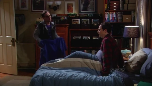 Sheldon Lee Cooper's Bedroom | The Big Bang Theory Wiki | FANDOM ...
