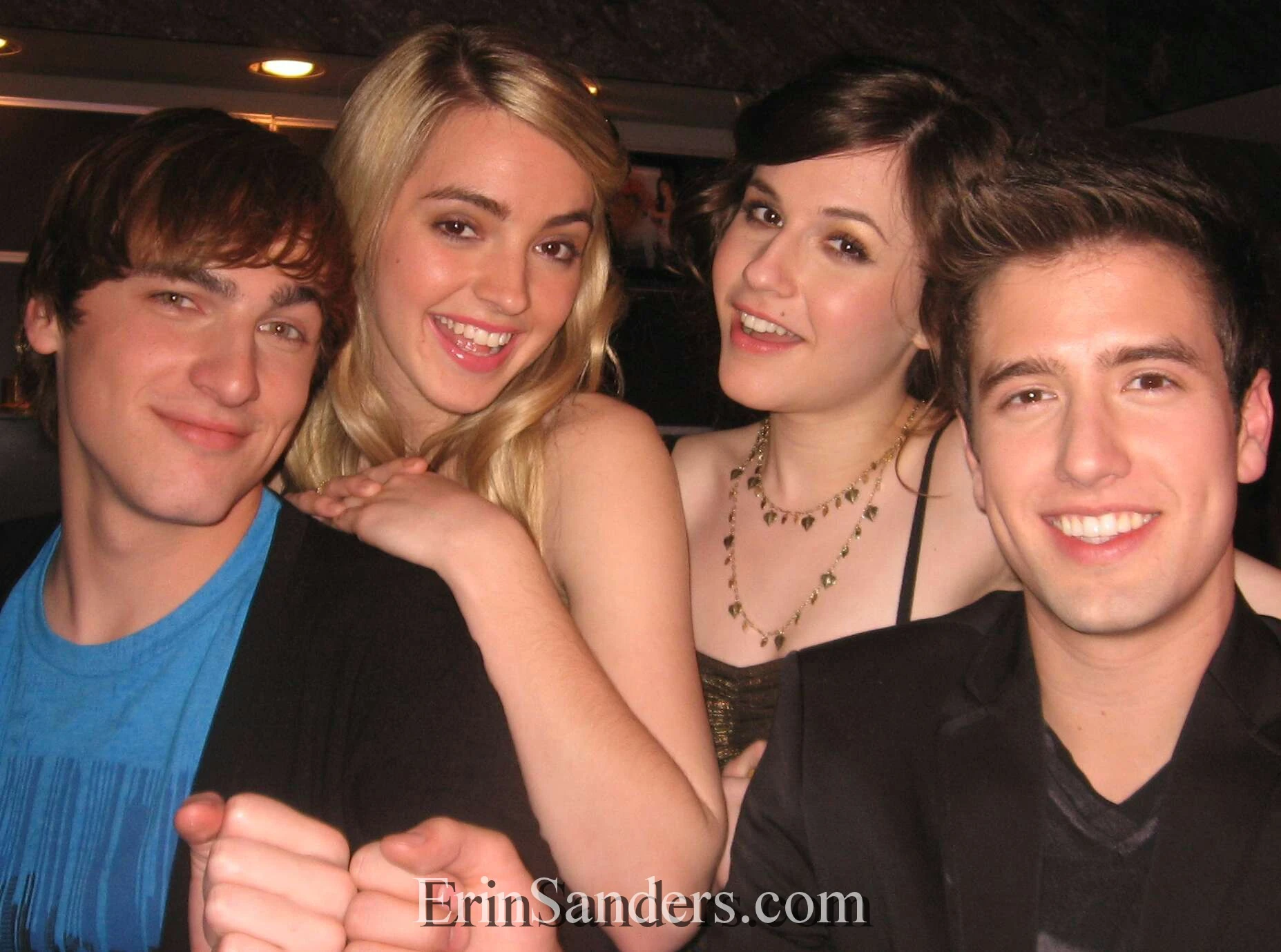 Image - Kendall,Katelyn,Erin en Logan.jpg | Big Time Rush Wiki | FANDOM ...