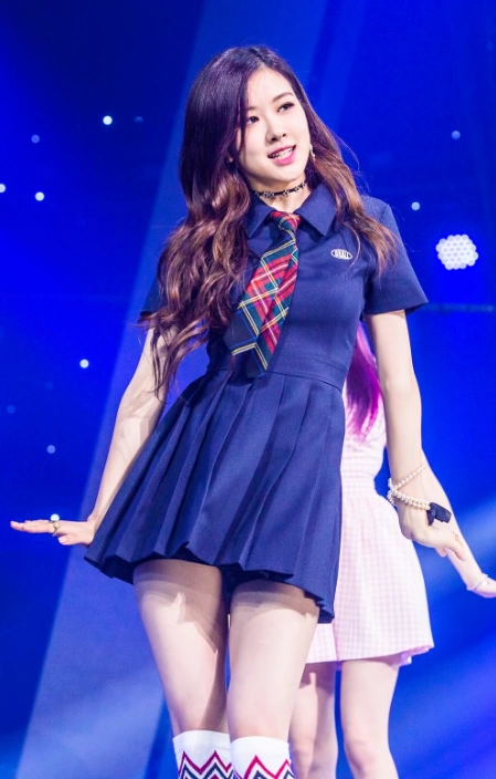 Image - Rosé AIIYL July Inkigayo.PNG | BLACK PINK Wiki | FANDOM powered ...