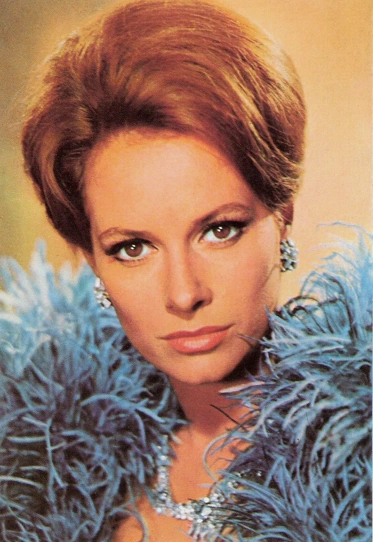 Fiona Volpe | BondWiki | Fandom