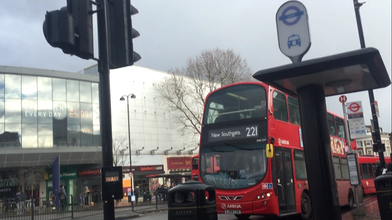 London Buses Route 221 | Bus Routes in London Wiki | Fandom