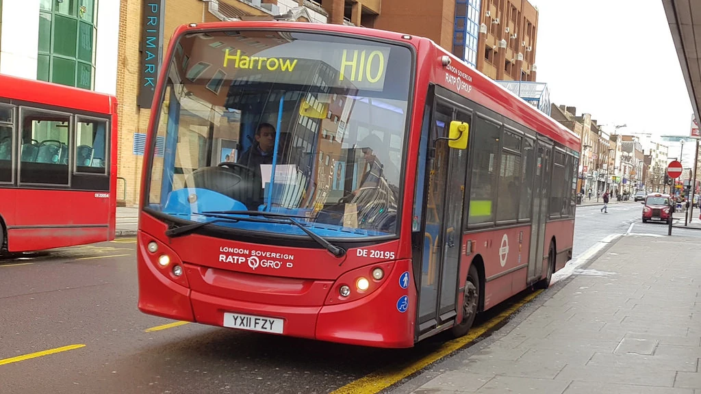 London Buses Routes H9/H10 | Bus Routes in London Wiki | Fandom