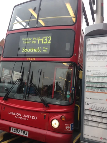 London Buses route H32 | Bus Routes in London Wiki | Fandom