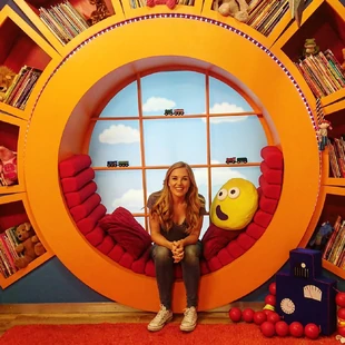 Maddie Moate | CBeebies Wiki | Fandom