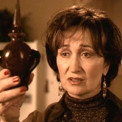 Penny Halliwell/Gallery | Charmed | Fandom