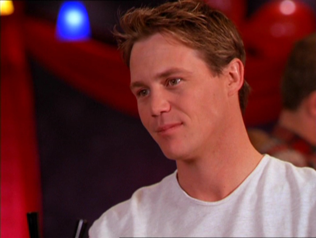 Image - 2x13-Leo.jpg | Charmed | FANDOM powered by Wikia