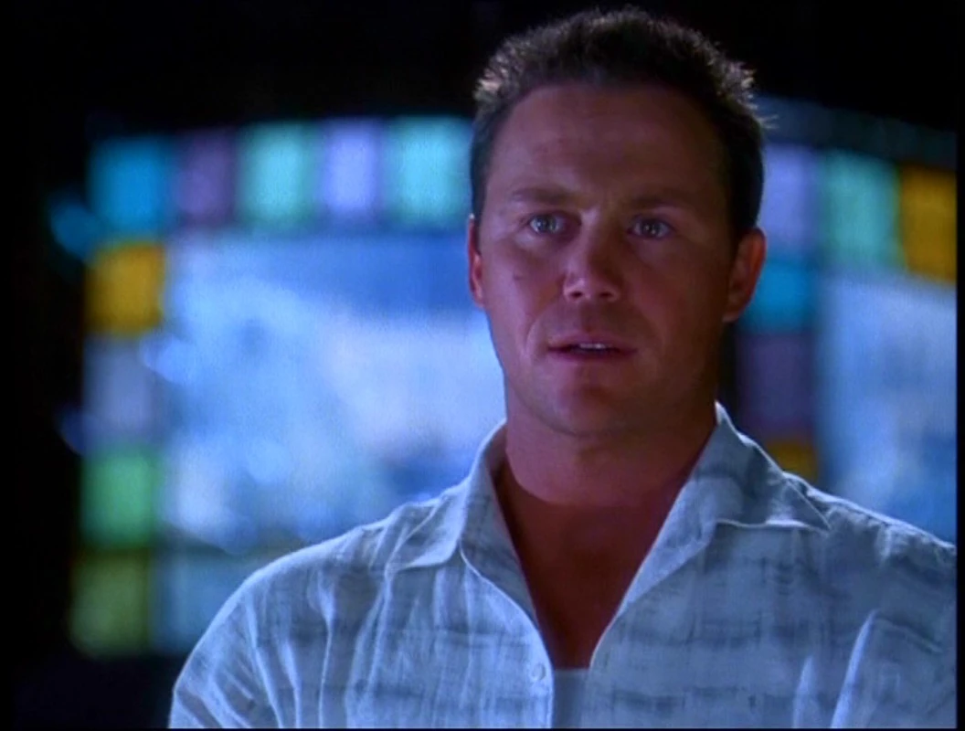 Image - 6x22-Leo.jpg | Charmed | FANDOM powered by Wikia