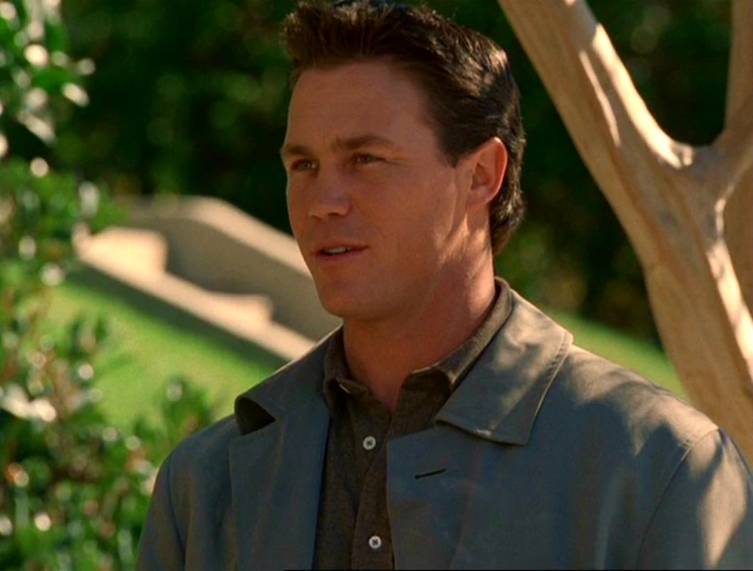 Image - 4x16-Leo.jpg | Charmed | FANDOM powered by Wikia