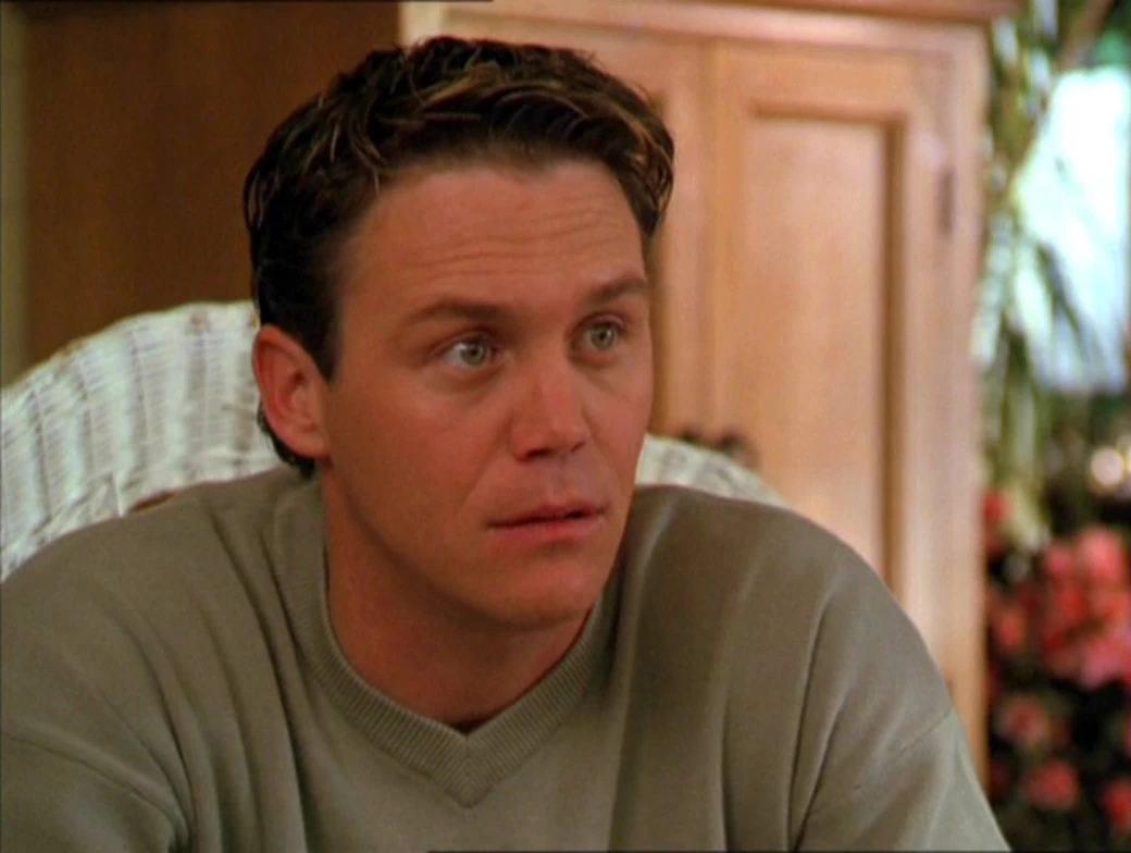 Image - 2x22-Leo.jpg | Charmed | FANDOM powered by Wikia