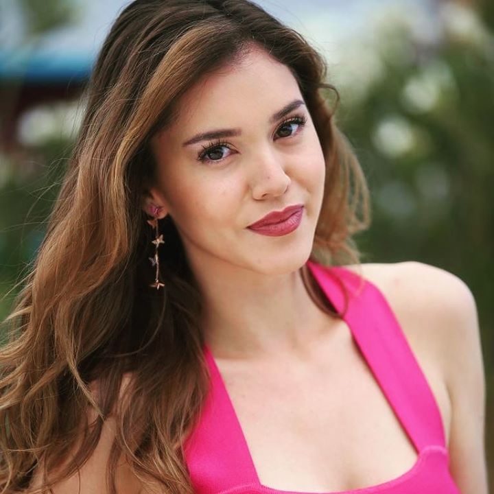Your Guide To Carolina Mestrovics Body Metrics And Biography Infinityemojis ♾️