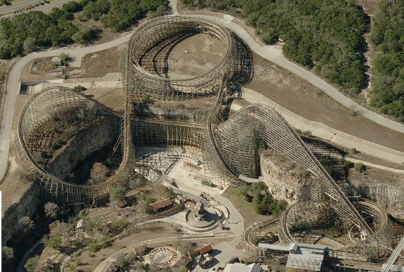 Iron Rattler | Roller Coaster Wiki | FANDOM powered by Wikia