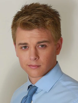 Warren Worthington III | ComicUniverse Wiki | Fandom