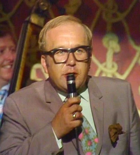 Alec Gilroy - List of appearances | Coronation Street Wiki | Fandom