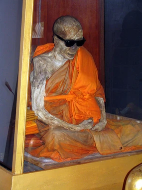 Sokushinbutsu | Creepypasta Italia Wiki | FANDOM powered by Wikia